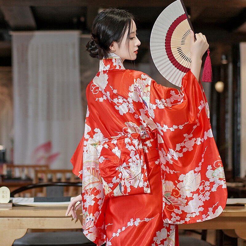 Long Traditional Japanese-themed Beautiful Floral Women's Kimono – Kawaiies